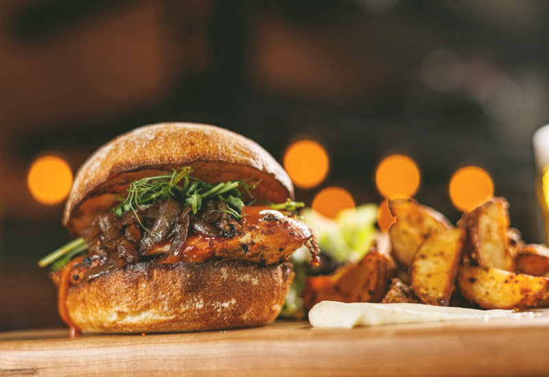 Microbrasserie Wick Station - Boire et manger à Victo